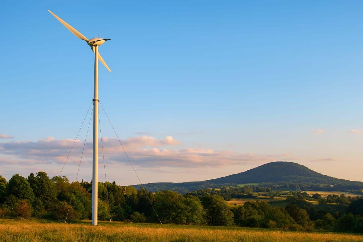 Cette nouvelle éolienne à deux pales intrigue les experts : elle ...